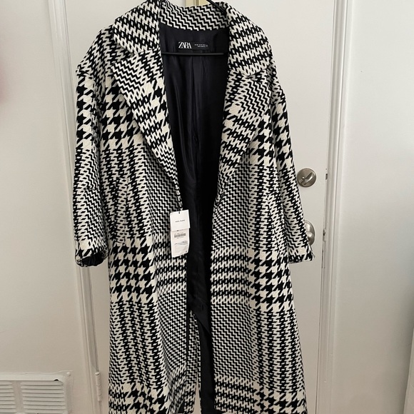 Zara | Jackets & Coats | Zara Textured Black And White Oversized ...